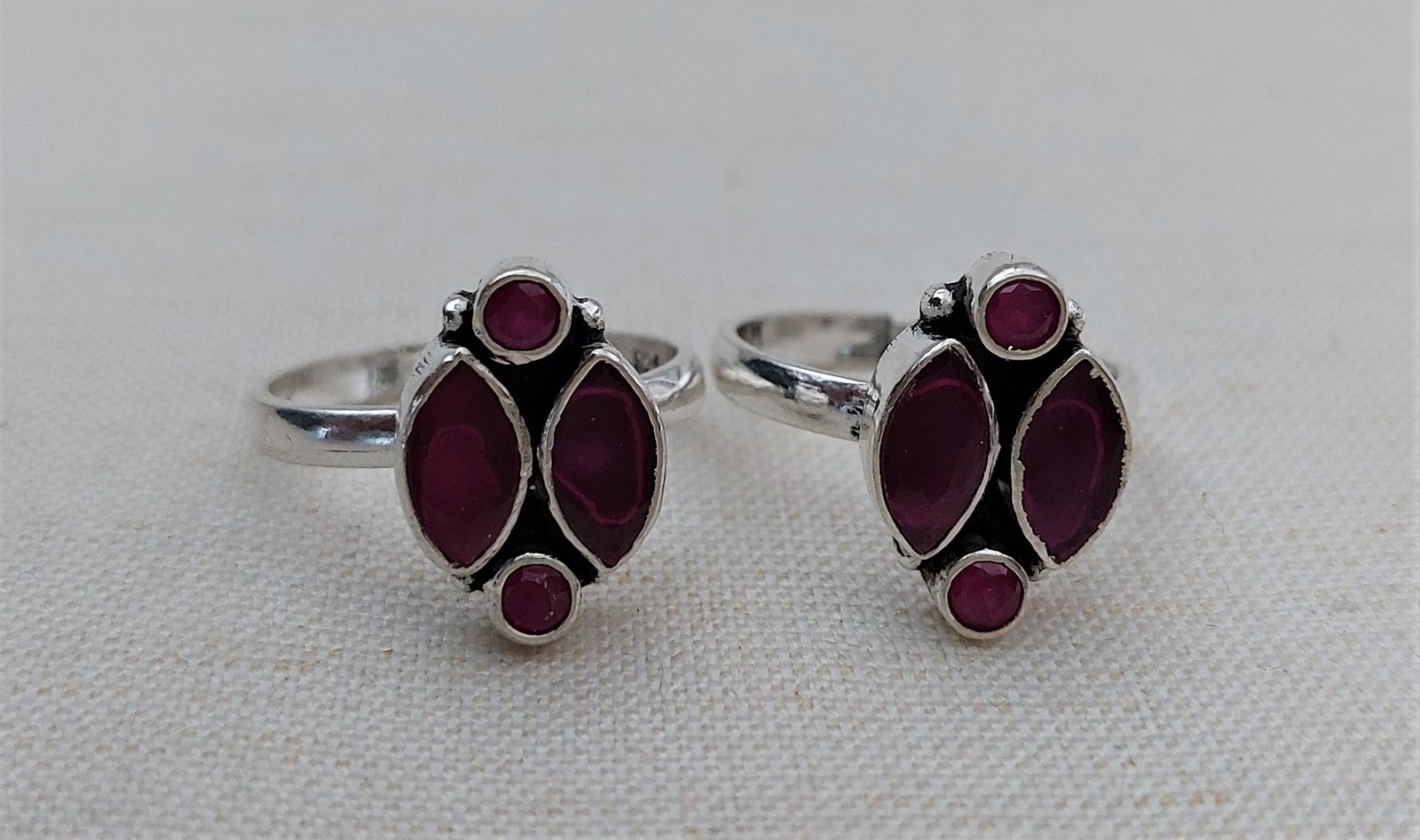 Buy Ruby Cut Stone Toe Ring Online in India - SILVER SIDDHI